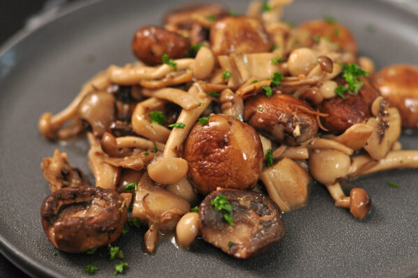 Garlic Butter Mushrooms - Kelly's Clean Kitchen